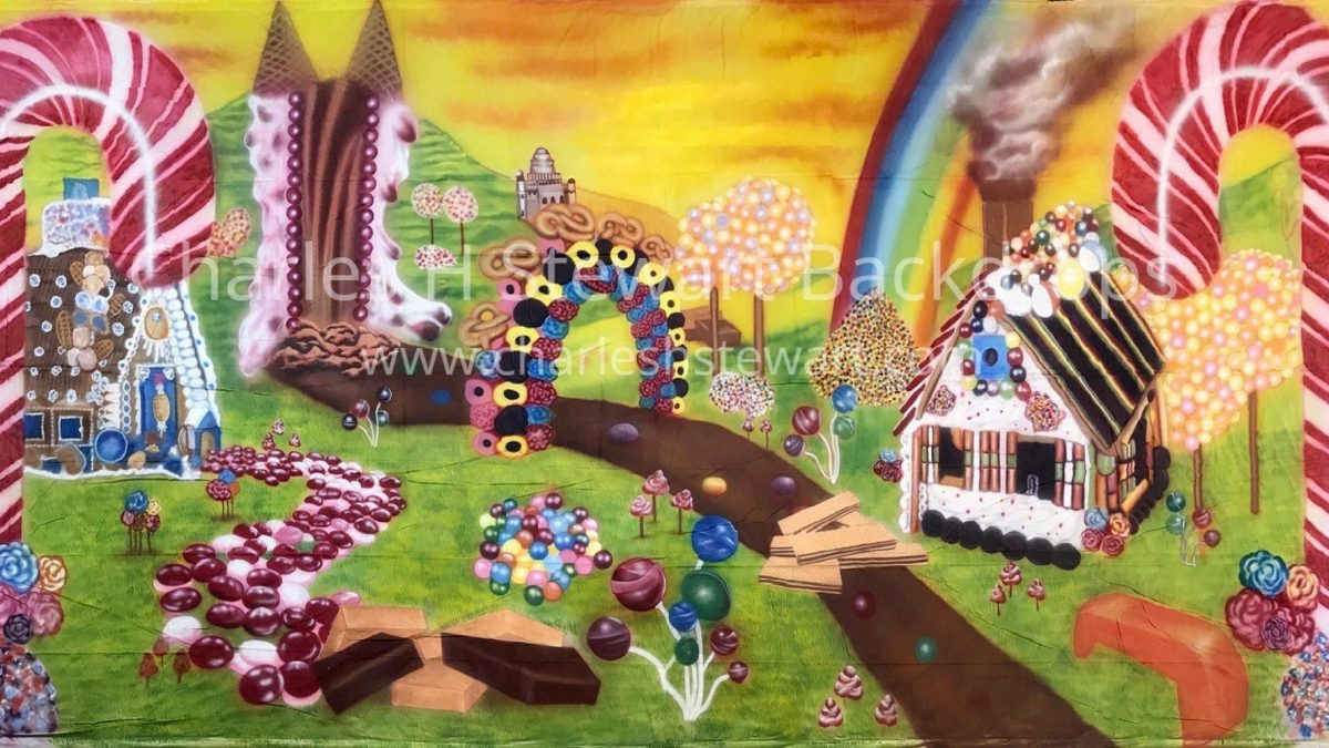 Candyland Haus Trading This Huge Candyland Build! (Tiny Glitched